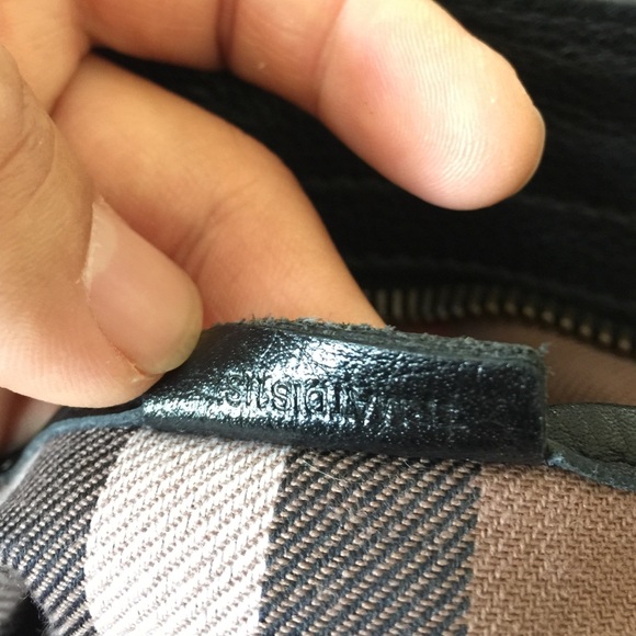 Burberry | Bags | Burberry Grain Leather Black Tote W Check Lining ...