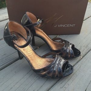 j Vincent Shoes on Poshmark