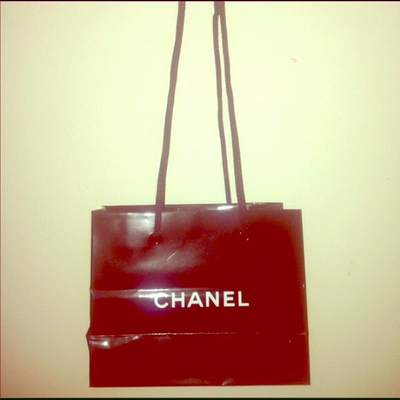 CHANEL | Accessories | Chanel Signature Logo Mini Cosmetics Shopping ...