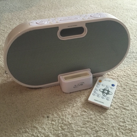 iLIVE | Other | Ipod Dock Alarm Radio | Poshmark