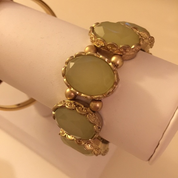 Charming Charlie | Jewelry | Adorable Stretch Bracelet | Poshmark