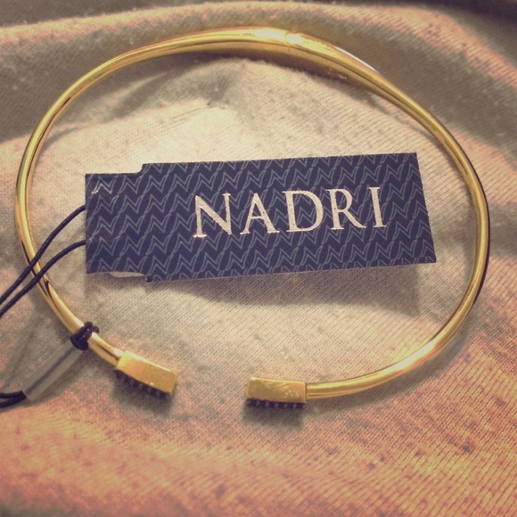 Nadri | Jewelry | Nadri Hinged Bracelet | Poshmark