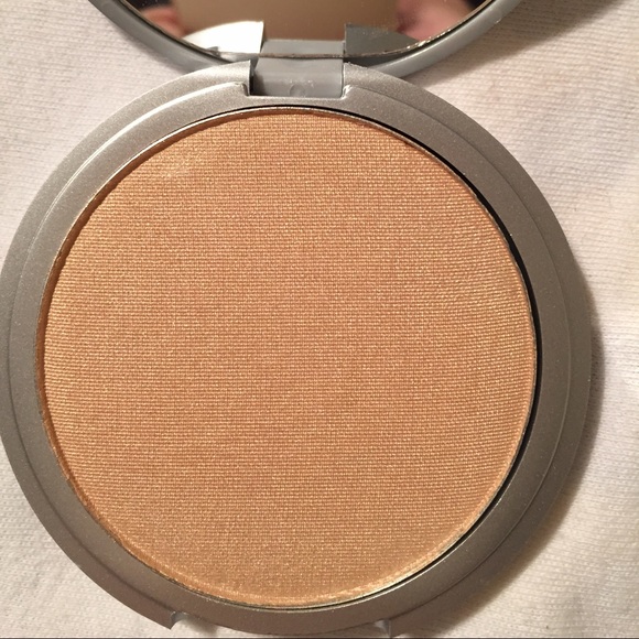 theBalm | Makeup | The Balm Mary Luminizer | Poshmark