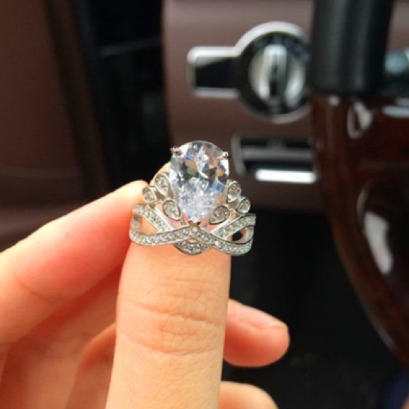 Meredith's Boutique | Jewelry | Nwt The Angela Ring | Poshmark