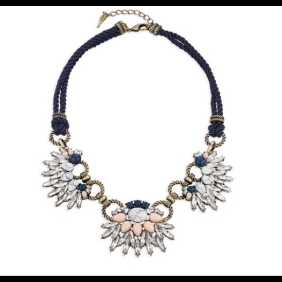 Chloe + Isabel | Jewelry | Convertible Collar Necklace | Poshmark