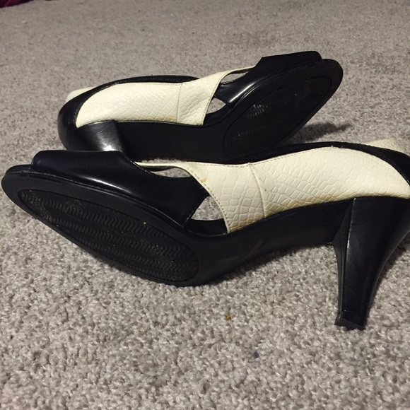 Dress Barn | Shoes | Dress Barn Black And White Peep Toe Heels | Poshmark