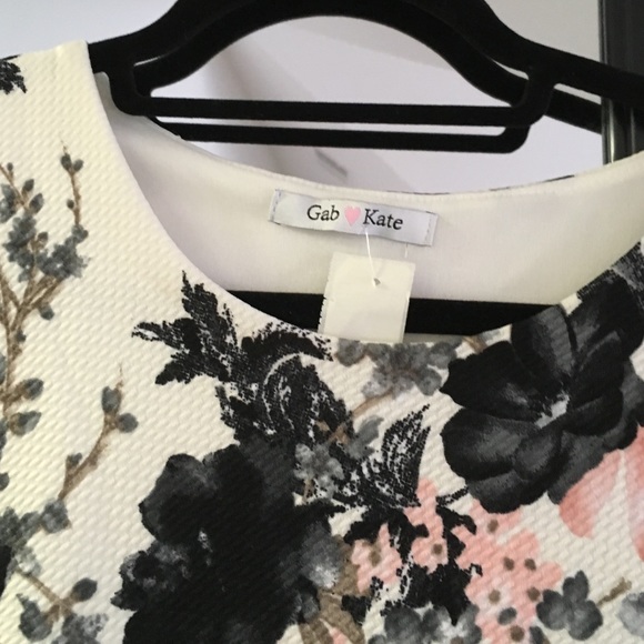 gab kate | Dresses | Gab Kate Floral Flower Envelope Asymmetrical Dress ...