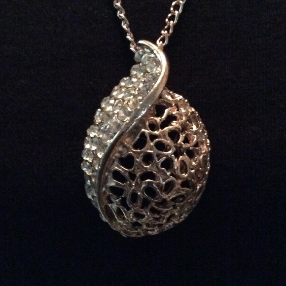 Jewelry | Gorgeous Intricate Pendant Necklace | Poshmark