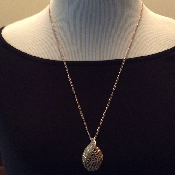 Jewelry | Gorgeous Intricate Pendant Necklace | Poshmark