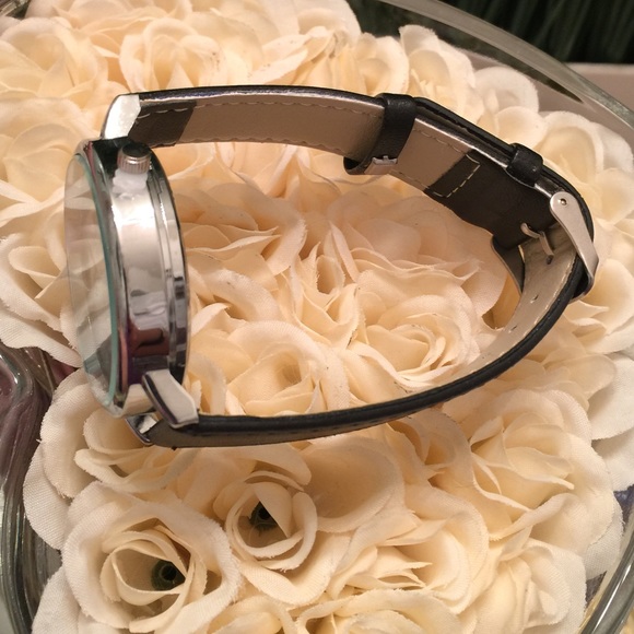 Wilon | Accessories | Newwilon Unisex Ss Faux Leather Watch | Poshmark