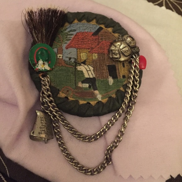 Handcrafted Unique Vintage Brooche - Gem