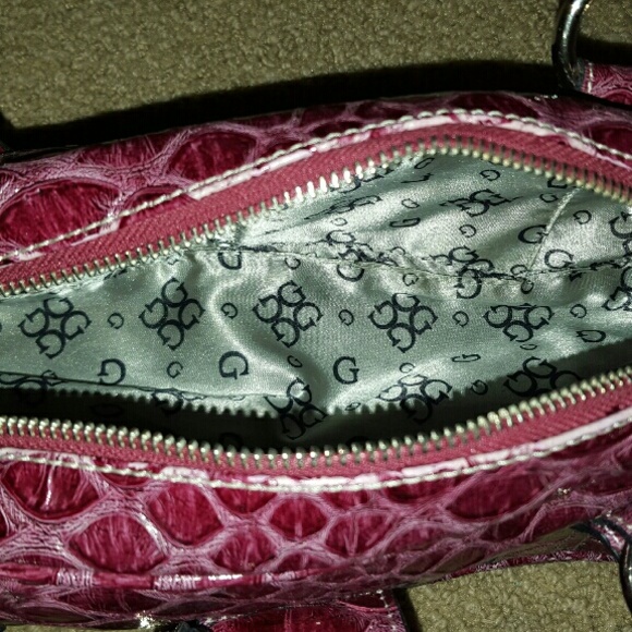 Guess | Bags | Guess Purse | Poshmark