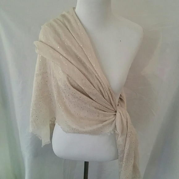 SAACHI | Accessories | New Saachi Water Drop Ivory Metallic Scarfwrap ...