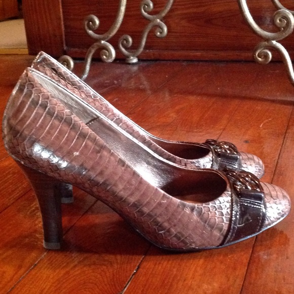 Sofft | Shoes | Really Pretty Pumps | Poshmark