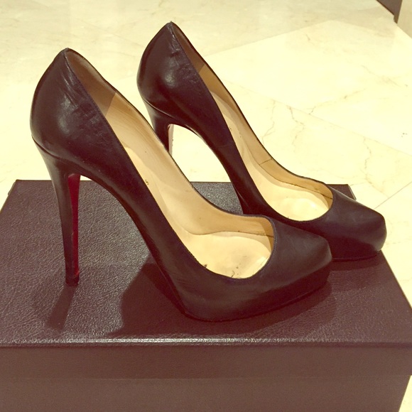 Christian Louboutin | Shoes | Classic Black Leather Louboutin Pumps ...