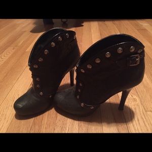 BCBG | Shoes | Bcbg Booties Size 65 Fit 775 | Poshmark