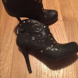 BCBG | Shoes | Bcbg Booties Size 65 Fit 775 | Poshmark