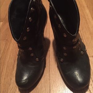 BCBG | Shoes | Bcbg Booties Size 65 Fit 775 | Poshmark