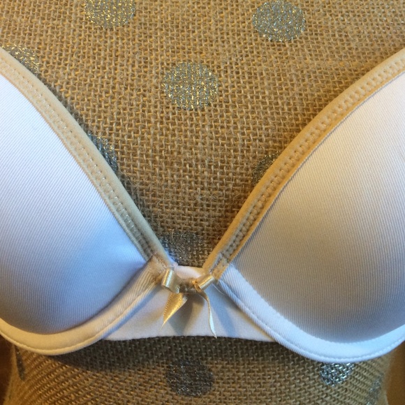 Maidenform | Intimates & Sleepwear | Maidenform Bra | Poshmark