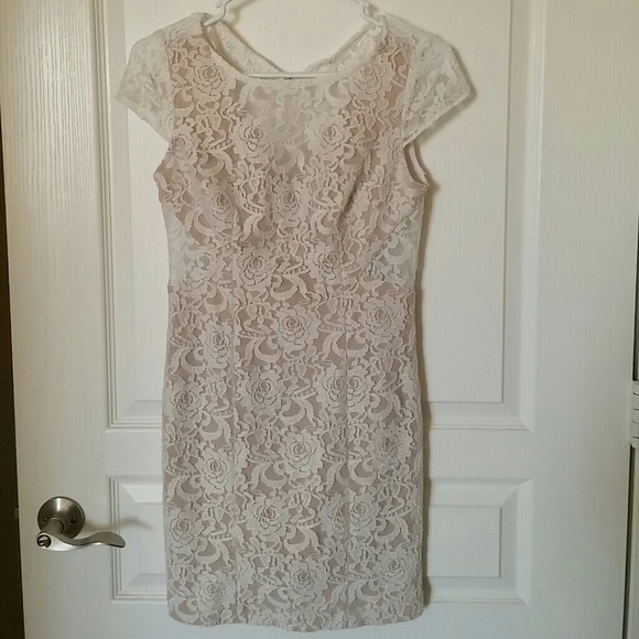 Hailey Logan by Adrianna Papell | Dresses | Hailey Logan Cap Sleeve Lace Dress | Poshmark