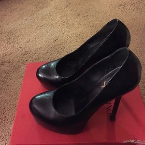 Yves Saint Laurent | Shoes | Ysl Pump | Poshmark