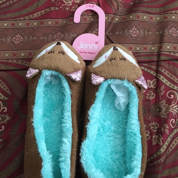 Shoes | Cute Fuzzy Slippers Sz 91 | Poshmark