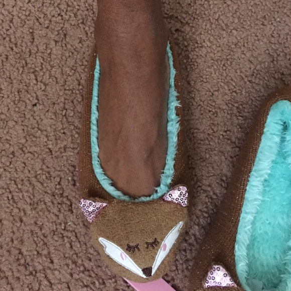 Shoes | Cute Fuzzy Slippers Sz 91 | Poshmark