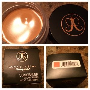Anastasia Beverly Hills | Makeup | Concealer 375 Anastasia Beverly ...