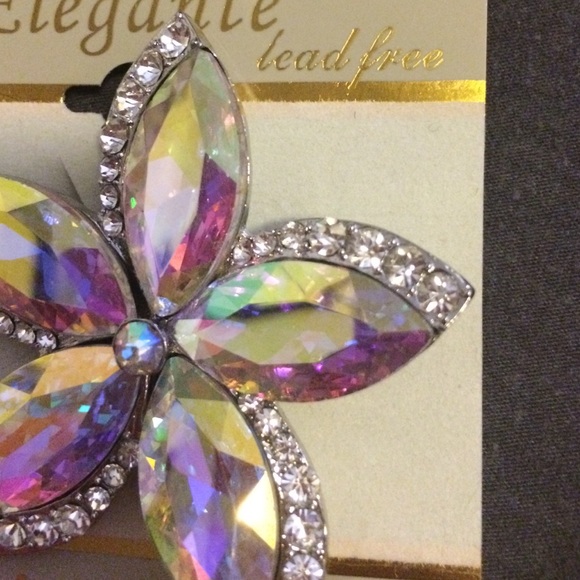 Other | Large Crystal Flower Brooch | Poshmark