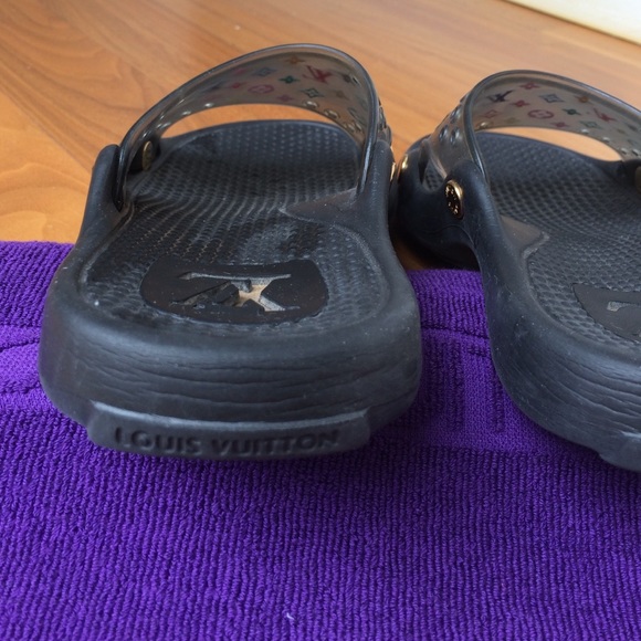 Louis Vuitton Pool Slides Women | semashow.com