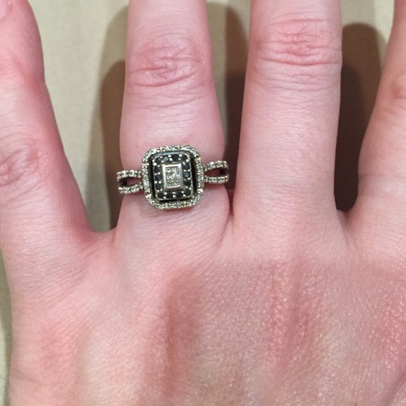 Kay Jewelers | Jewelry | Black And White Diamond White Gold Ring | Poshmark
