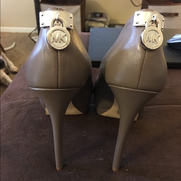 Michael Kors | Shoes | Michael Kors Hamilton Pump | Poshmark