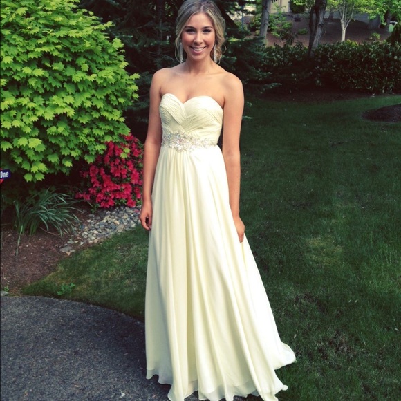 Dresses | Egg Shell Prom Dress | Poshmark