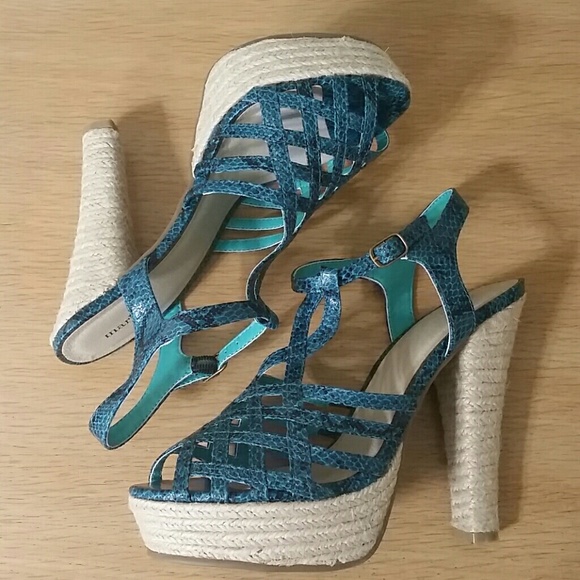 Mark. by Avon | Shoes | Mark By Avon Sandals Size 8 | Poshmark