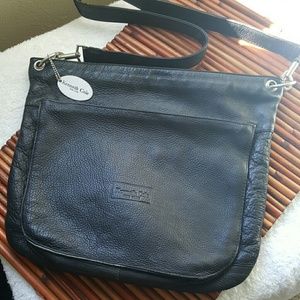 Kenneth Cole | Bags | Kenneth Cole Crossbody | Poshmark