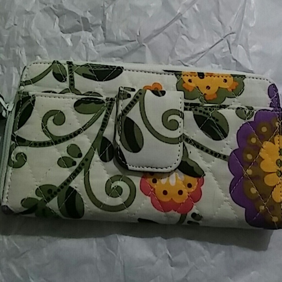 Sisters by Longaberger | Bags | Sisters By Longaberger Wallet Zip ...