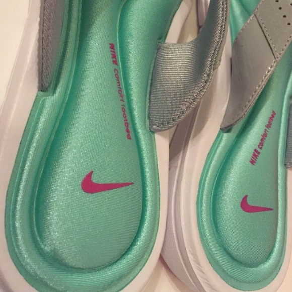 Nike | Shoes | Nike Comfort Thong Sandals Flip Flop Womens Size 8 ...