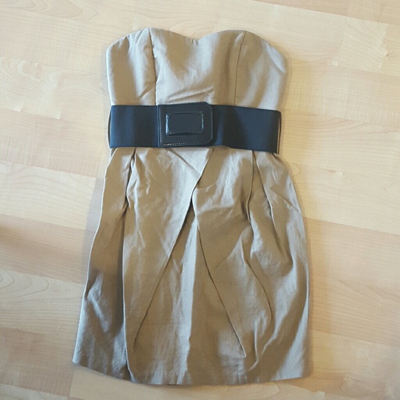 AKIRA | Dresses | Akira Strapless Dress With Black Belt | Poshmark