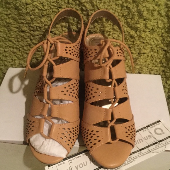 me too | Shoes | Nib Me Too Leather Tie Front Perforated Wedge 95 ...