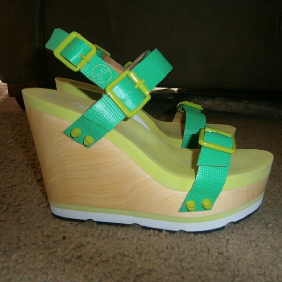 flogg | Shoes | Flogg Platform Sandal | Poshmark