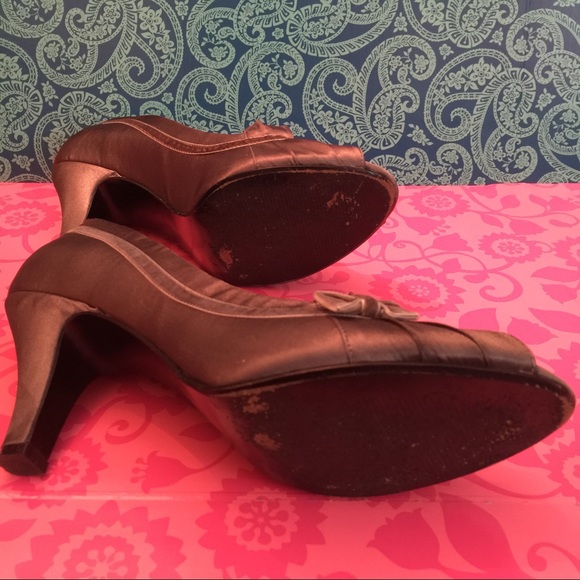 Dress Barn | Shoes | Gray Satin Shoes | Poshmark