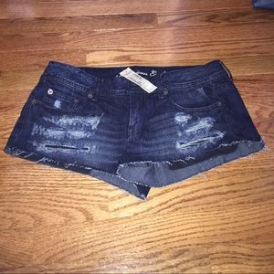 Db's Closet (@db_closet) | Poshmark