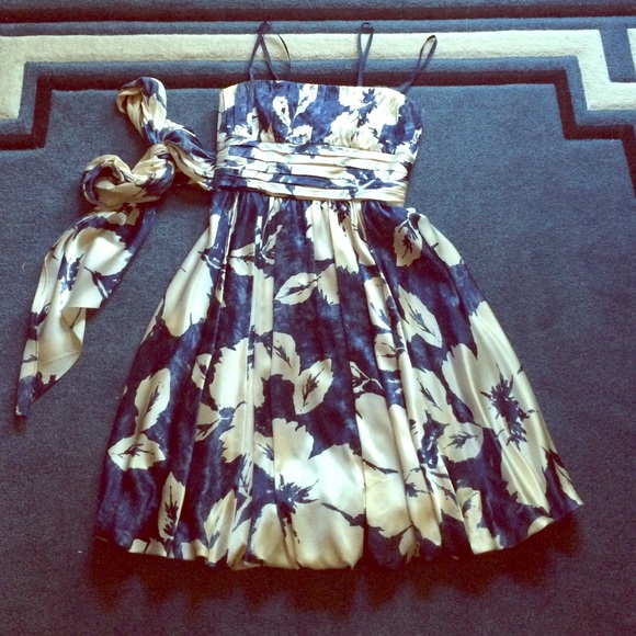 BCBGMaxAzria | Dresses | Bcbg Strapless Cocktail Dress | Poshmark