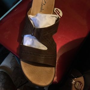Clarks | Shoes | Clarks Sandals | Poshmark