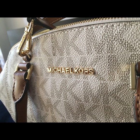Michael Kors | Bags | Michael Kors Handbag Riley Signature Large ...