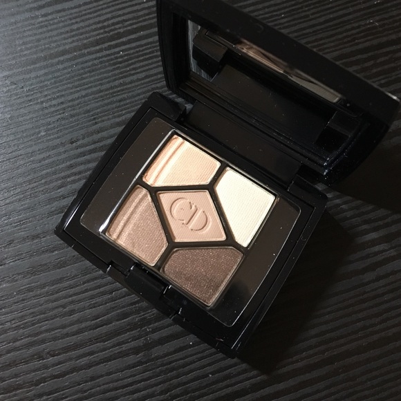 Dior | Makeup | Dior Eyeshadow Deluxe Sample Mini Eyeshadow | Poshmark