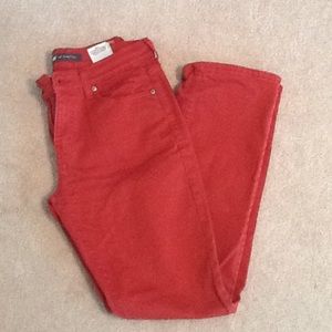 Paige's Closet on Poshmark - @paigegeisler