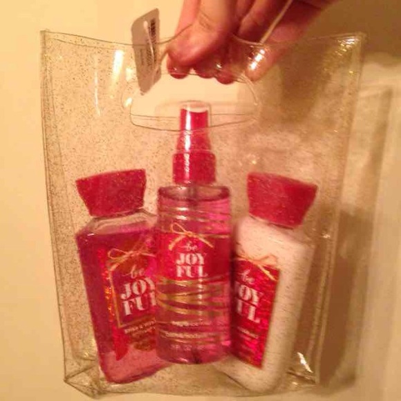 Bath & Body Works | Accessories | Bath Body Works Be Joyful Gift Set ...