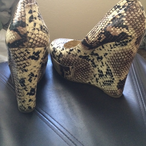 Steve Madden | Shoes | Snake Print Wedges | Poshmark
