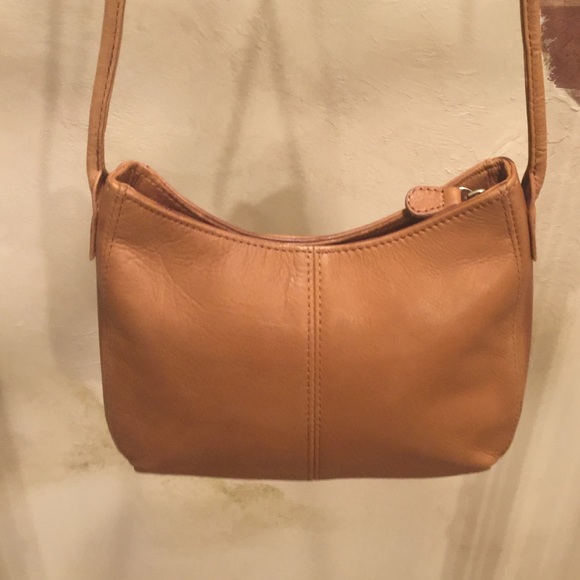 Fossil | Bags | Fossil Tan Leather Shoulder Bag | Poshmark